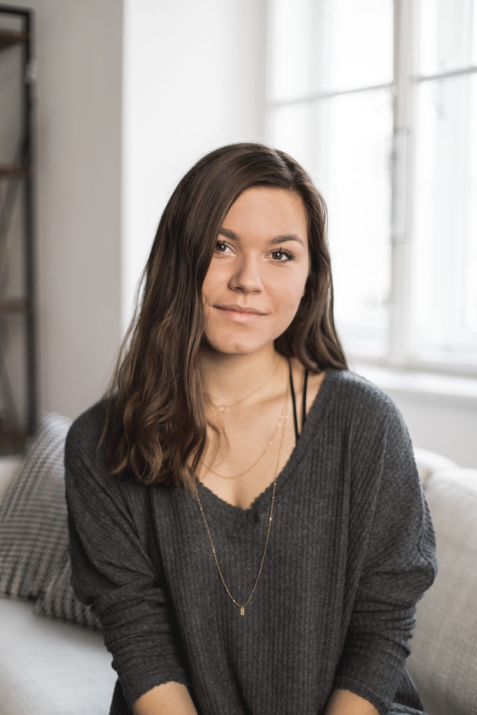 Tu deinen Augenbrauen etwas Gutes - Anna-Laura Kummer